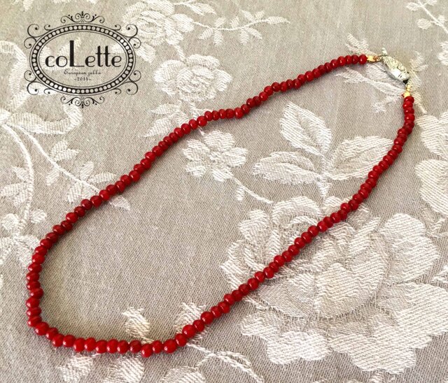 フランスアンティークルージュビーズネックレス（AVN-004） | iichi 日々の暮らしを心地よくするハンドメイドやアンティークのマーケットプレイス