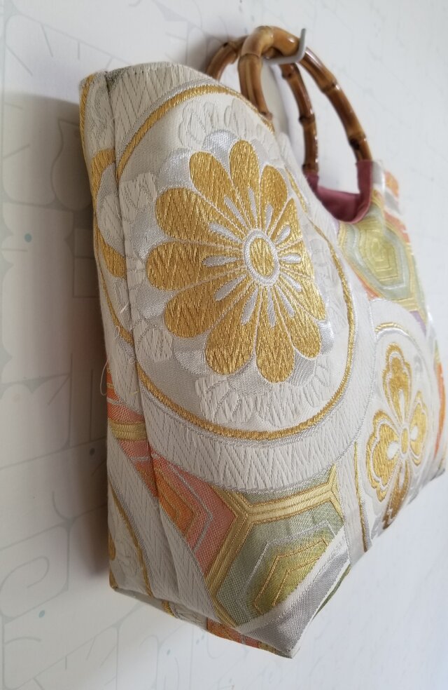 Sale 帯リメイクバッグNo.1 | iichi 日々の暮らしを心地よくするハンドメイドやアンティークのマーケットプレイス