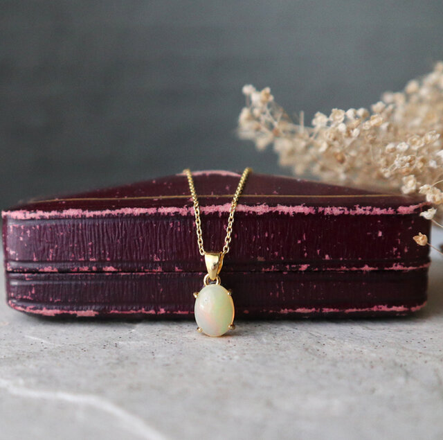【14kgf】エチオピア産！プレシャスオパールのオーバルネックレス＊10月誕生石 | iichi 日々の暮らしを心地よくするハンドメイドやアンティークのマーケットプレイス