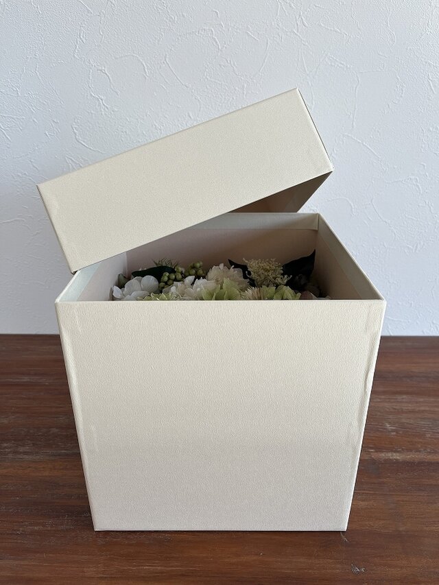 Grass flowers / グラスフラワーズ box arrangement Lサイズ | iichi 日々の暮らしを心地よくするハンドメイドやアンティークのマーケットプレイス