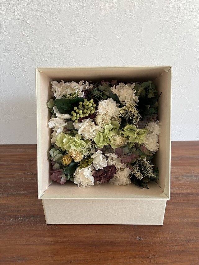 Grass flowers / グラスフラワーズ box arrangement Lサイズ | iichi 日々の暮らしを心地よくするハンドメイドやアンティークのマーケットプレイス