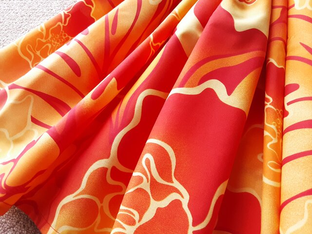 パウスカート：丈56cm：ケイキ子供：切替え | iichi 日々の暮らしを心地よくするハンドメイドやアンティークのマーケットプレイス