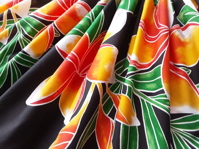 パウスカート：丈65cm：ケイキ：切替え | iichi 日々の暮らしを心地よくするハンドメイドやアンティークのマーケットプレイス