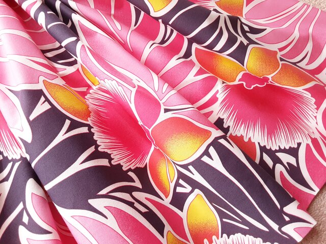 パウスカート：丈65cm：ケイキ：フリル | iichi 日々の暮らしを心地よくするハンドメイドやアンティークのマーケットプレイス