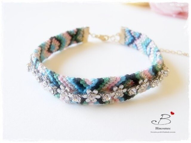 B060 ビジューミサンガ-Blue-gray- | iichi 日々の暮らしを心地よくするハンドメイドやアンティークのマーケットプレイス