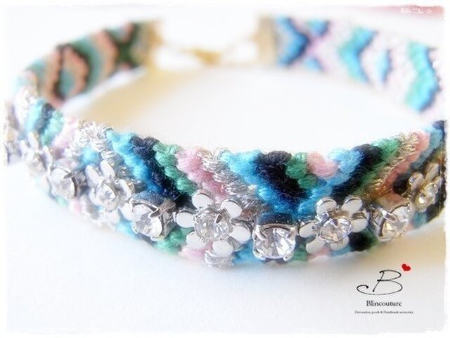 B060 ビジューミサンガ-Blue-gray- | iichi 日々の暮らしを心地よくするハンドメイドやアンティークのマーケットプレイス