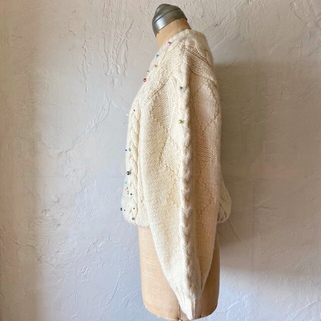 remake knit "d" | iichi 日々の暮らしを心地よくするハンドメイドやアンティークのマーケットプレイス