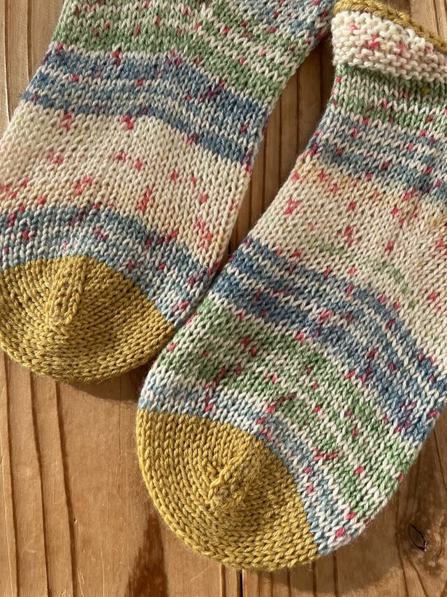 No.1322うつぼソックス188匹め | iichi 日々の暮らしを心地よくするハンドメイドやアンティークのマーケットプレイス