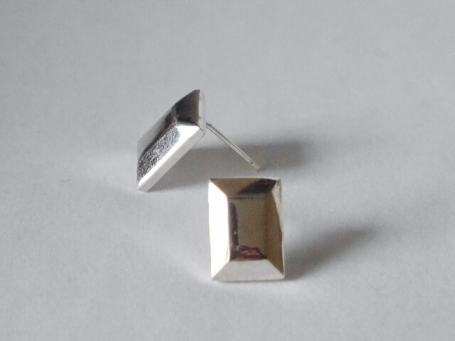 Rectangle pierce(sv)★長方形★スクエア★ | iichi 日々の暮らしを心地よくするハンドメイドやアンティークのマーケットプレイス