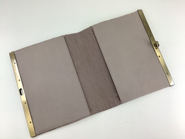 【お試し価格】B6手帳・ノートカバー リバティプリント ビニコ | iichi 日々の暮らしを心地よくするハンドメイドやアンティークのマーケットプレイス