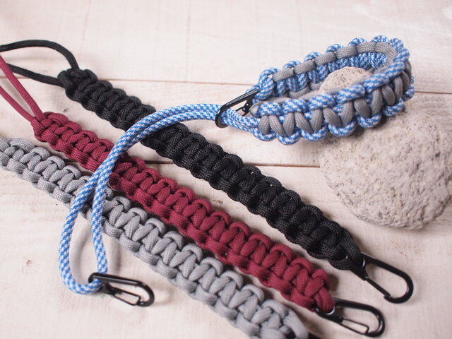 オーダー ショート40cmストラップ （色・長さ・パーツ）を選びください 3way | iichi 日々の暮らしを心地よくするハンドメイドやアンティークのマーケットプレイス