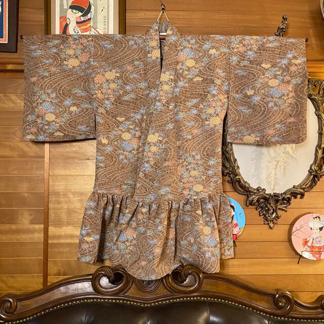和洋折衷 レトロ 古着 洗える 単衣着物 化繊 ハンドメイド 2way リメイク ガウン 羽織り ドレス ワンピース KD-16 | iichi 日々の暮らしを心地よくするハンドメイドや ...