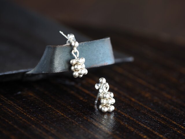 silver "stud" pierce | iichi 日々の暮らしを心地よくするハンドメイドやアンティークのマーケットプレイス