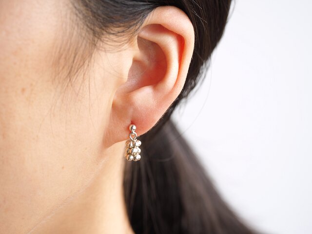 silver "stud" pierce | iichi 日々の暮らしを心地よくするハンドメイドやアンティークのマーケットプレイス