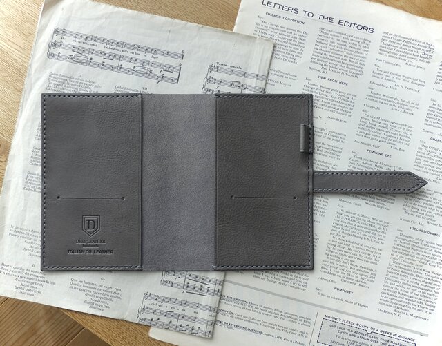 イタリア革の手帳カバー／A6サイズ／グレー | iichi 日々の暮らしを心地よくするハンドメイドやアンティークのマーケットプレイス