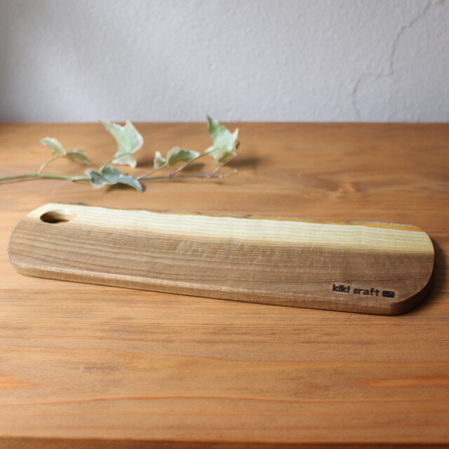 カッティングボード キハダ 【1036】 | iichi 日々の暮らしを心地よくするハンドメイドやアンティークのマーケットプレイス