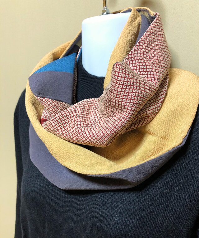 和布着物リメイクスヌード17 | iichi 日々の暮らしを心地よくするハンドメイドやアンティークのマーケットプレイス