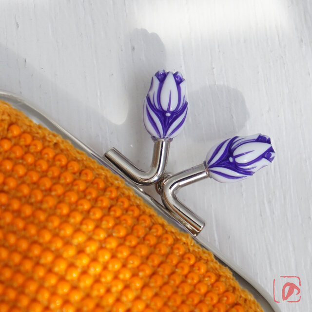 ばあば作♩シードビーズのスクエアがま口（Negrita Double・1985） | iichi 日々の暮らしを心地よくするハンドメイドやアンティークのマーケットプレイス