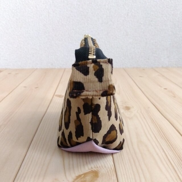 コーデュロイ 底カラー18cmのファスナーポーチ 内ポケット クリスマス 秋冬 レオパード/ヒョウ柄×ライラック帆布 982 | iichi 日々の暮らしを心地よくするハンドメイドや ...