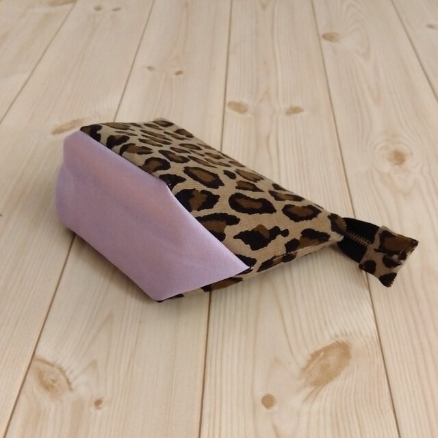 コーデュロイ 底カラー18cmのファスナーポーチ 内ポケット クリスマス 秋冬 レオパード/ヒョウ柄×ライラック帆布 982 | iichi 日々の暮らしを心地よくするハンドメイドや ...