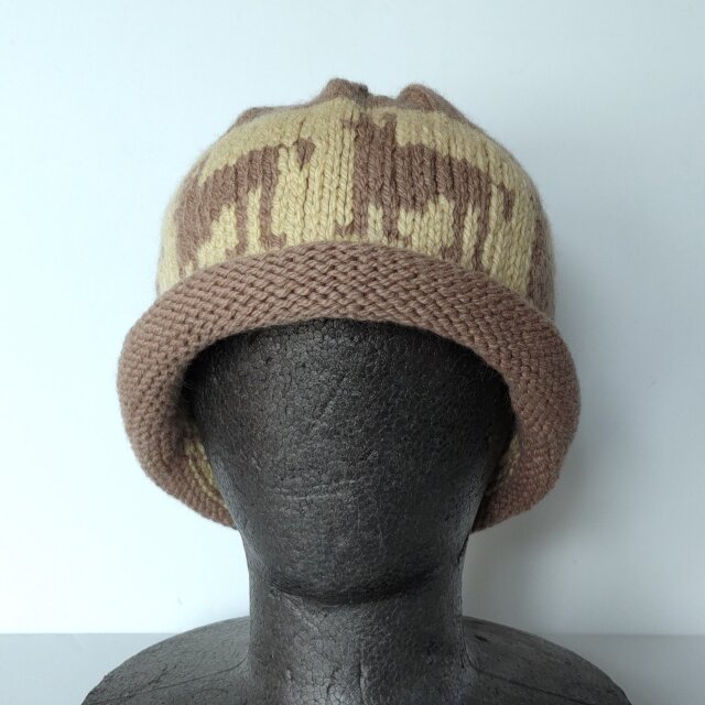 草木染毛糸の手編み帽子 AD-314 | iichi 日々の暮らしを心地よくするハンドメイドやアンティークのマーケットプレイス