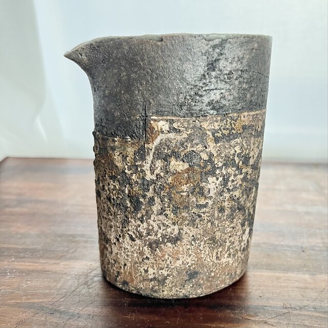 片口カップ 焼締&泥彩&灰釉「背守り」maru | iichi 日々の暮らしを心地よくするハンドメイドやアンティークのマーケットプレイス