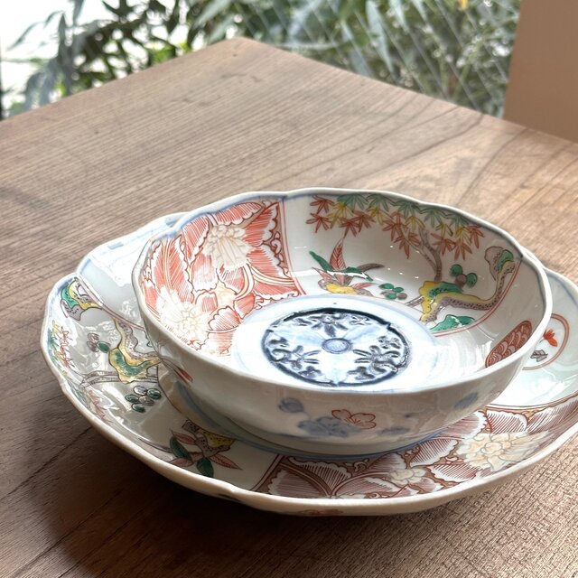 【なます皿】丸紋と優しい雰囲気のスモーキーピンク皿 | iichi 日々の暮らしを心地よくするハンドメイドやアンティークのマーケットプレイス