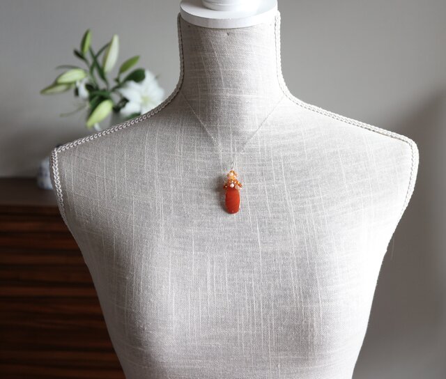 レッドオニキスのクラスターネックレス sterling silver | iichi 日々の暮らしを心地よくするハンドメイドやアンティークのマーケットプレイス