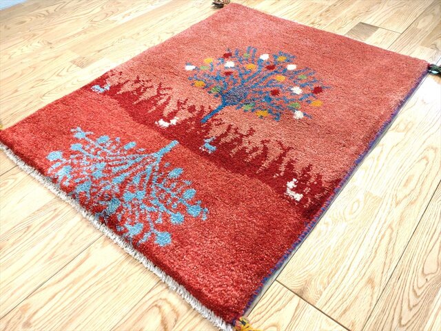 ペルシャ ギャッベ 玄関マット 85x64cm ザクロの木 桃色 青色 夕方から夜の風景 | iichi 日々の暮らしを心地よくするハンドメイドやアンティークのマーケットプレイス