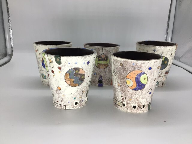 ちろえい様専用 イロアソビ湯呑み 6~10 | iichi 日々の暮らしを心地よくするハンドメイドやアンティークのマーケットプレイス