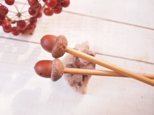 14号編み針 虫穴有り！ どんぐりの編み針 短め No.73 | iichi 日々の暮らしを心地よくするハンドメイドやアンティークのマーケットプレイス