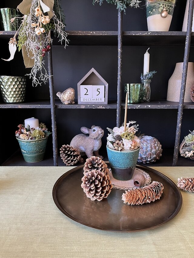 2023 Christmas Nuts forest / ナッツフォレスト ポットアレンジキャンドル付き S | iichi 日々の暮らしを心地よくするハンドメイドやアンティークのマーケットプレイス