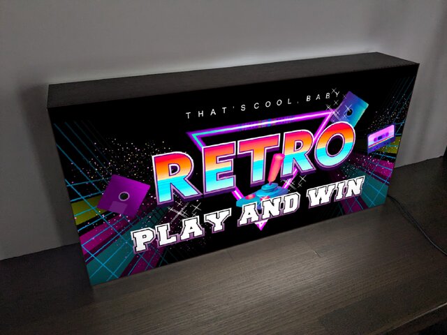 【Lサイズ 80S 90S レトロゲーム テレビゲーム カセットテープ 店舗 自宅 パーティー 看板 置物 雑貨 ライトBOX | iichi 日々の暮らしを心地よくするハンドメイドや ...
