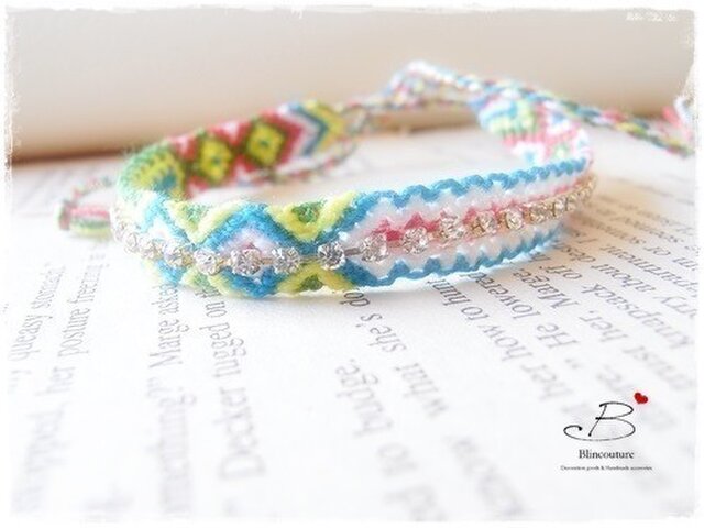 B079 ビジューミサンガ☆ | iichi 日々の暮らしを心地よくするハンドメイドやアンティークのマーケットプレイス