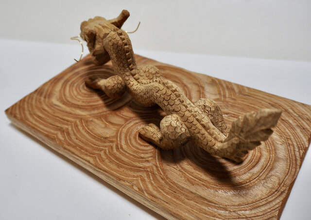 2024干支「辰/6」 | iichi 日々の暮らしを心地よくするハンドメイドやアンティークのマーケットプレイス