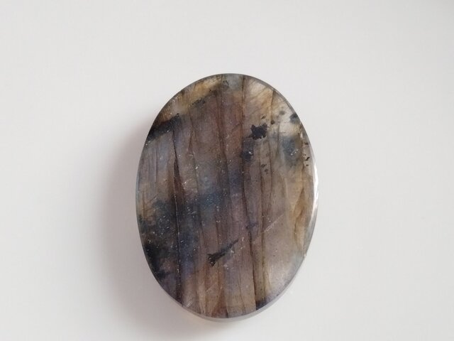 ラブラドライト 35x25mm ルース75 | iichi 日々の暮らしを心地よくするハンドメイドやアンティークのマーケットプレイス