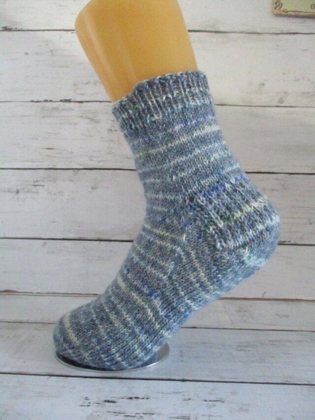 冷え取りソックス Lana Grossa Meilenweit Extrafine Stella 2534 | iichi 日々の暮らしを心地よくするハンドメイドやアンティークのマーケットプレイス