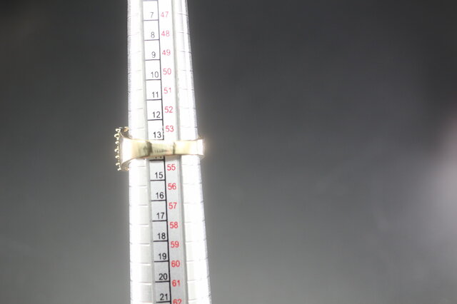 英国 ビンテージ イギリス ゴールド 指輪 リング 天然 サファイア ピンク ブルー イエロー 375 鑑定書 J113 | iichi 日々の暮らしを心地よくするハンドメイドやアンティークの ...