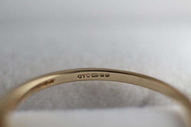 ビンテージ イギリス ゴールド 指輪 リング 天然 ガーネット トパーズ サファイア アメシスト375 鑑定書 J117 | iichi 日々の暮らしを心地よくするハンドメイドやアンティークの ...