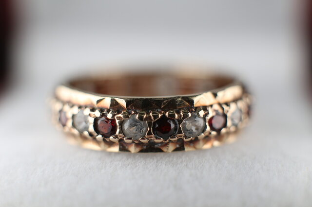 英国 ゴールド ビンテージ ヴィンテージ 指輪 リング ガーネット 純金率 375 ジュエリー レディース J122 | iichi 日々の暮らしを心地よくするハンドメイドやアンティークの ...