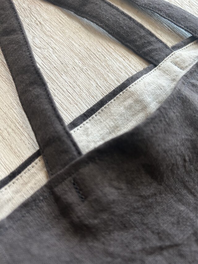 手提げbag 墨黒 | iichi 日々の暮らしを心地よくするハンドメイドやアンティークのマーケットプレイス