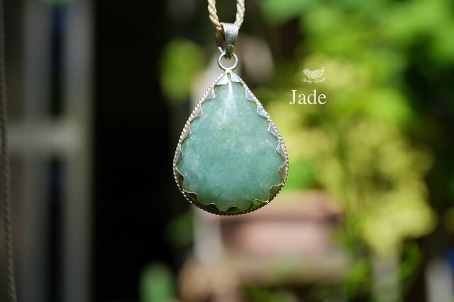 大粒★シルバー★ミャンマー翡翠★マクラメネックレス1291 | iichi 日々の暮らしを心地よくするハンドメイドやアンティークのマーケットプレイス