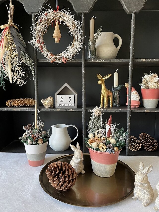 2023 Christmas Wonder holiday / ワンダーホリデー ML（サンタ×ツリー×マツボックリ） | iichi 日々の暮らしを心地よくするハンドメイドやアンティークの ...