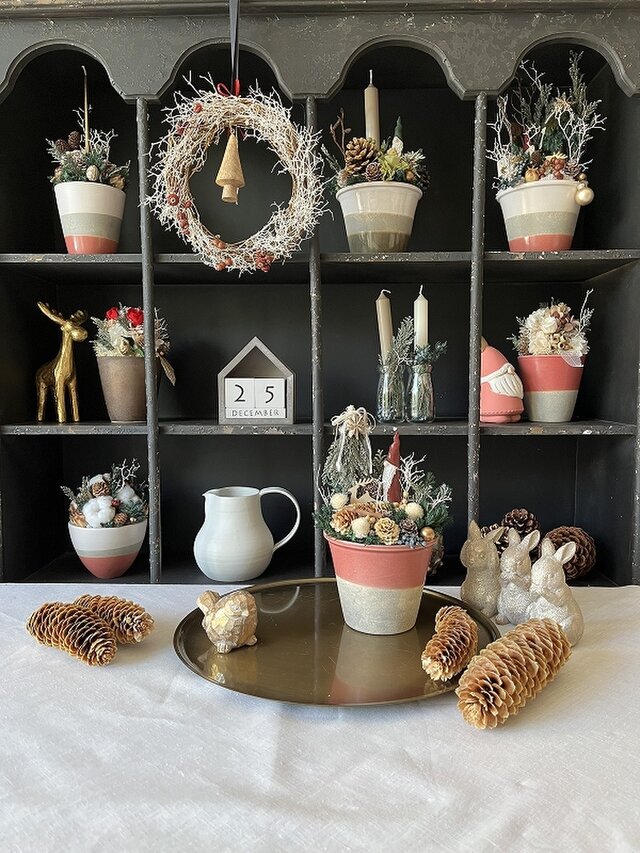 2023 Christmas Wonder holiday / ワンダーホリデー ML（サンタ×ツリー×マツボックリ） | iichi 日々の暮らしを心地よくするハンドメイドやアンティークの ...