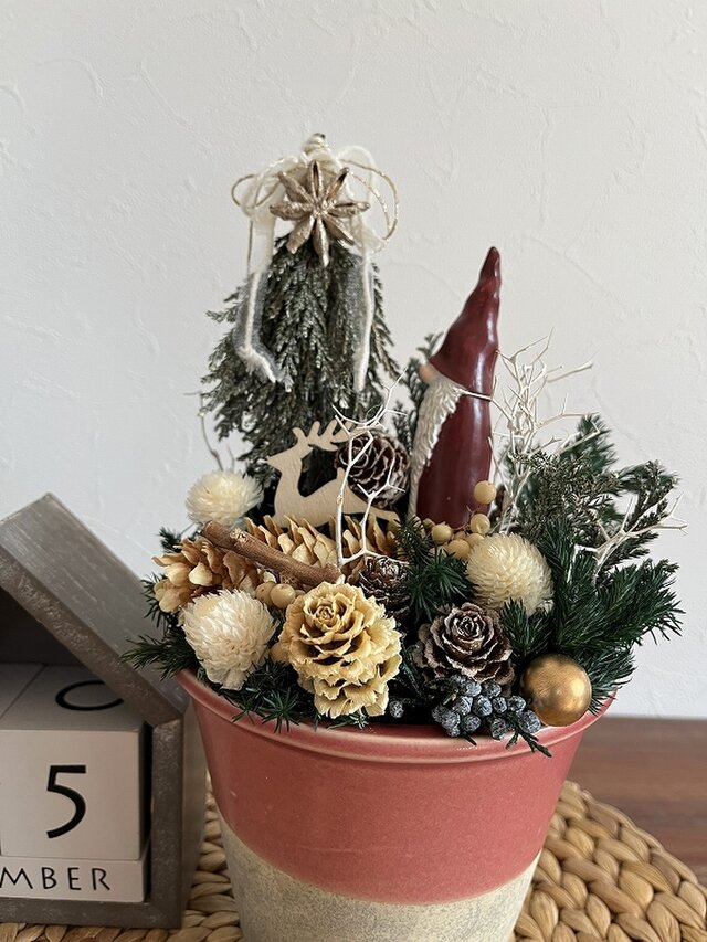 2023 Christmas Wonder holiday / ワンダーホリデー ML（サンタ×ツリー×マツボックリ） | iichi 日々の暮らしを心地よくするハンドメイドやアンティークの ...