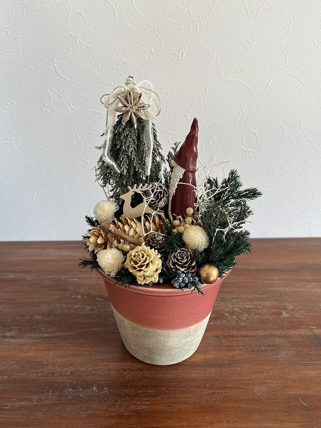 2023 Christmas Wonder holiday / ワンダーホリデー ML（サンタ×ツリー×マツボックリ） | iichi 日々の暮らしを心地よくするハンドメイドやアンティークの ...