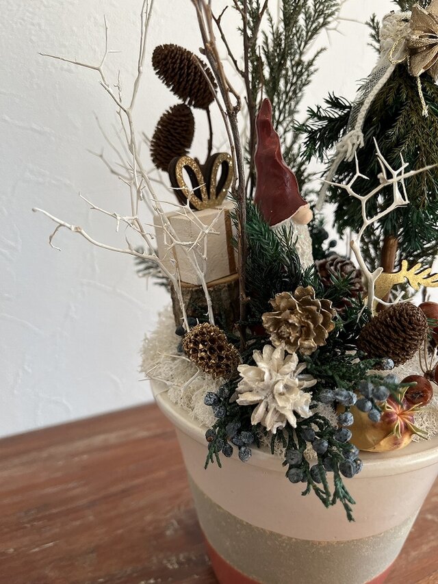 2023 Christmas Wonder holiday / ワンダーホリデー ML（サンタ×ツリー×プレゼント） | iichi 日々の暮らしを心地よくするハンドメイドやアンティークの ...