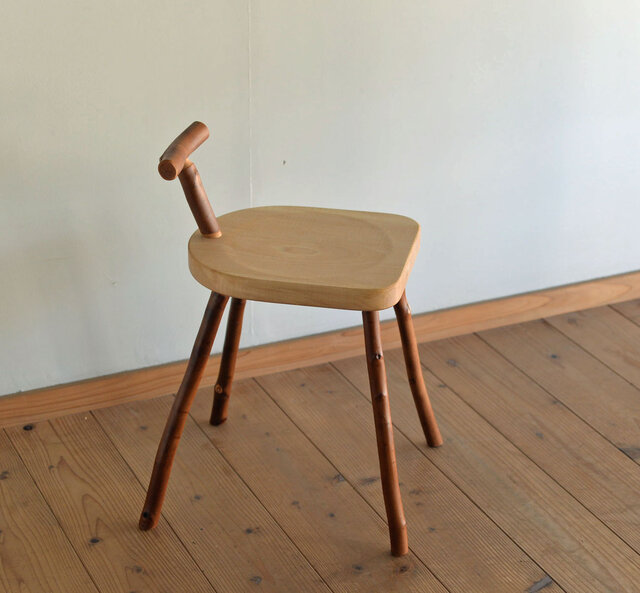 T型チェアー | iichi 日々の暮らしを心地よくするハンドメイドやアンティークのマーケットプレイス