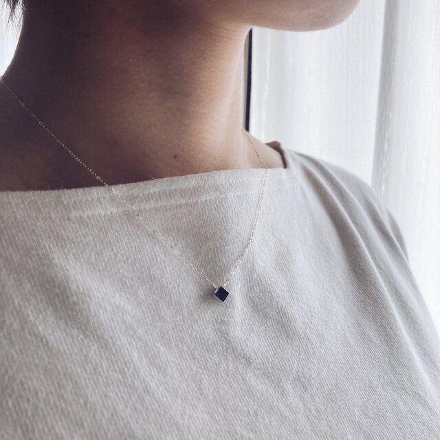 cube necklace①【silver925】 | iichi 日々の暮らしを心地よくするハンドメイドやアンティークのマーケットプレイス