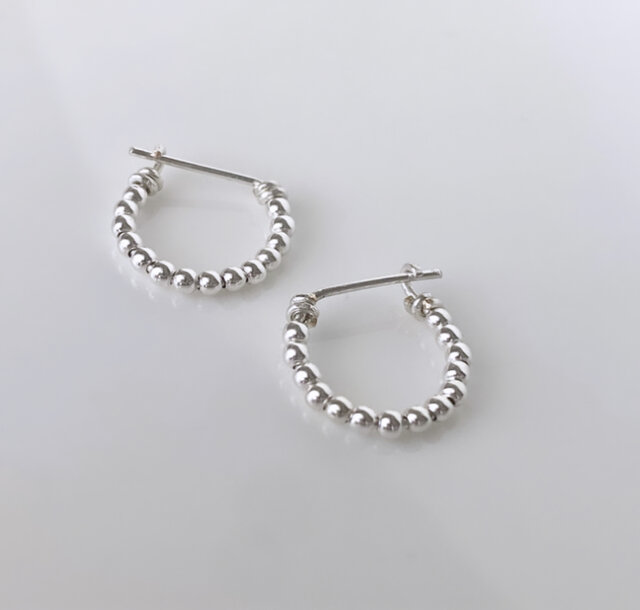 silver925 silver filled petit ball hoop フープピアス キャッチレス メタルボール | iichi 日々の暮らしを心地よくするハンドメイドやアンティークの ...
